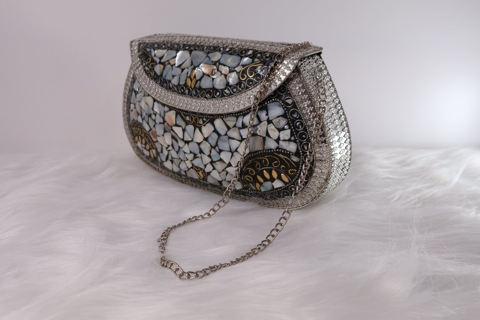 Vintage Style Clutch Bag (D1) – UPR World